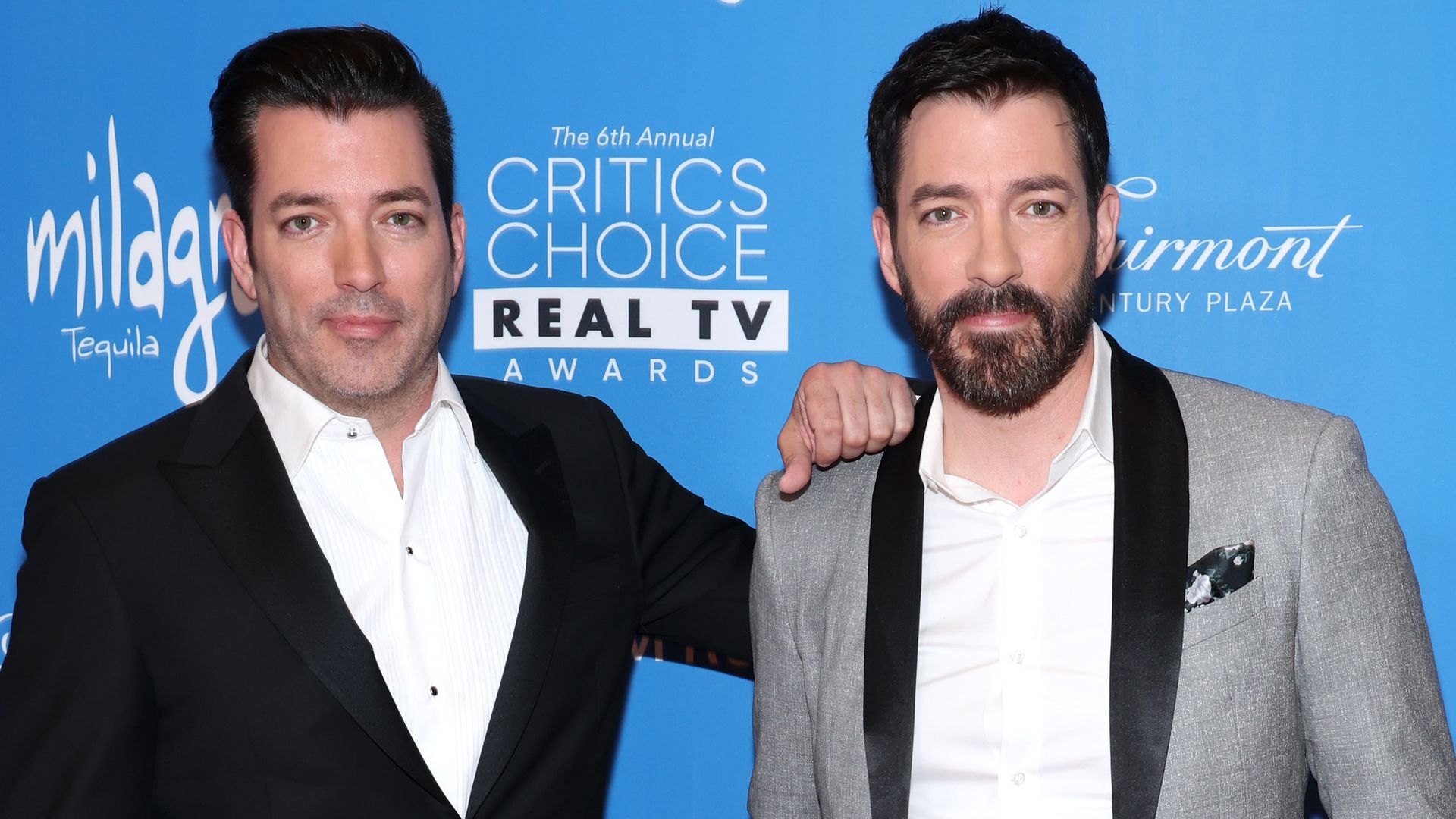 HOT! HGTV officially announces the return of brothers Drew and Jonathan ...