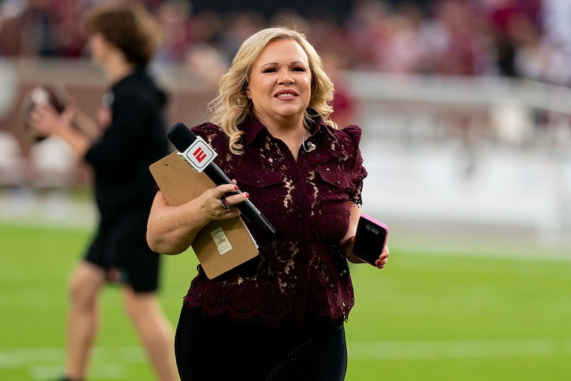 GOOD NEWS! After nearly a year apart, ESPN’s Holly Rowe has announced ...