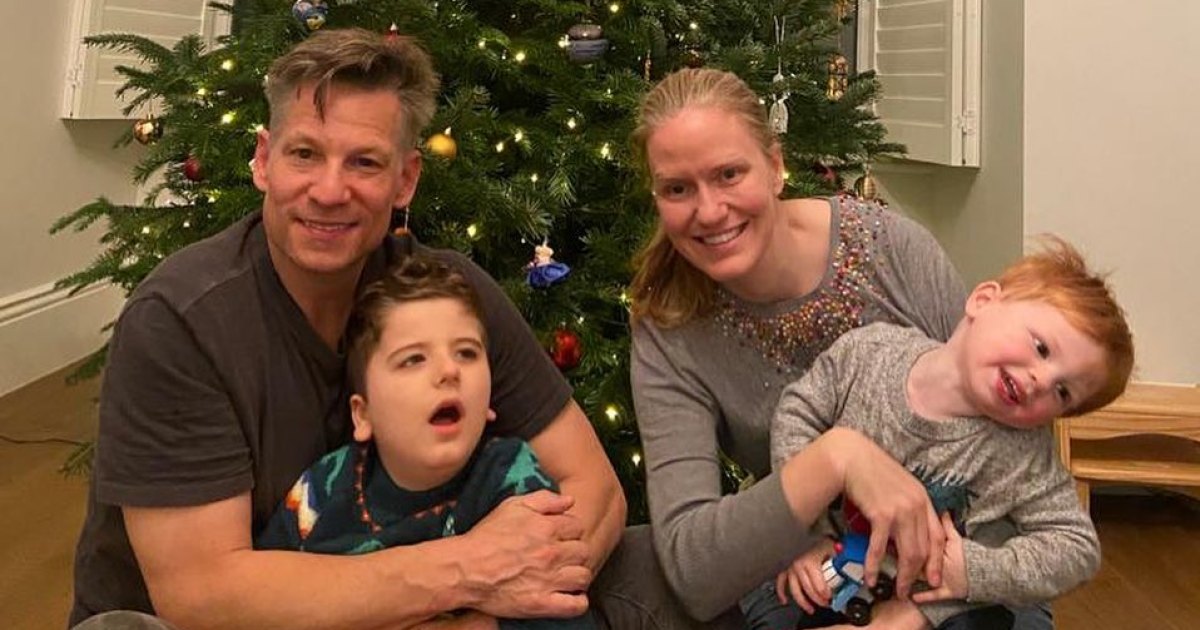 Photos of Richard Engel in a hospital after being flown back to the U.S ...