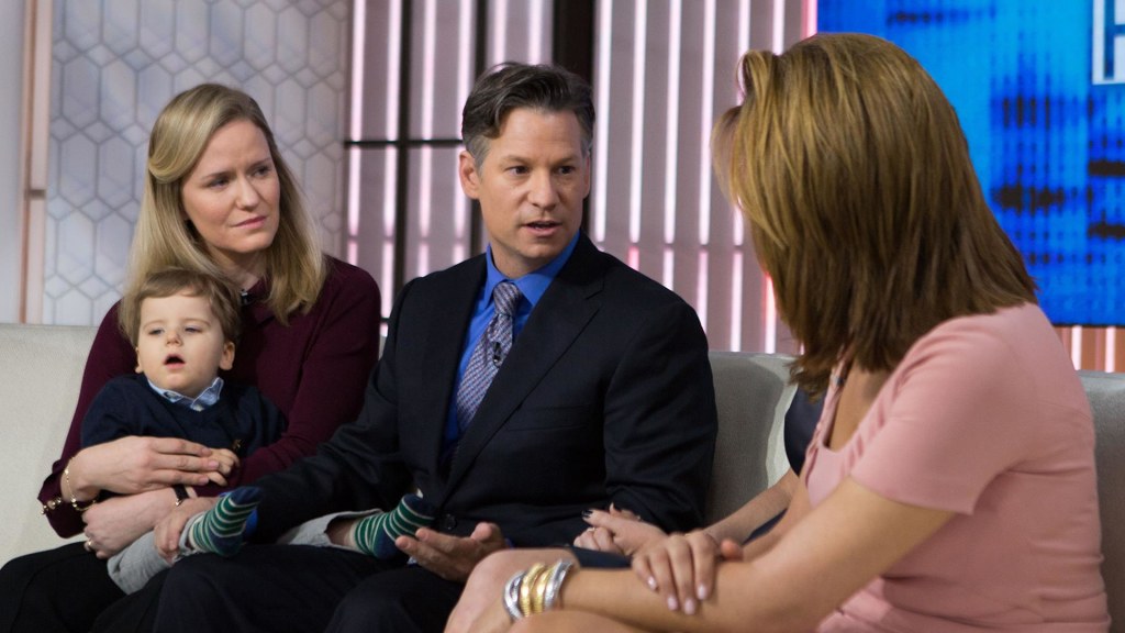 SHOCKING! Photos showing Richard Engel’s wife restrained by her hands ...
