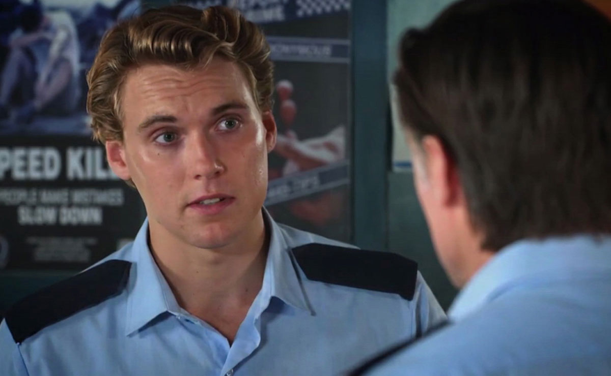 David throws everything into hunting down Richie because he believes he ...